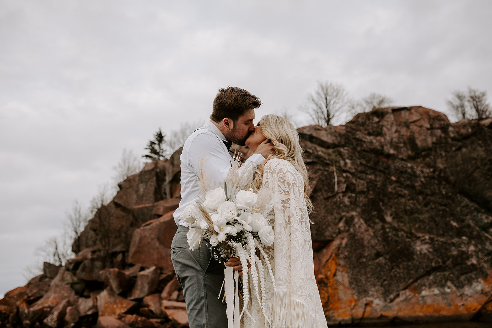 How to Elope on Minnesota North Shore - Samantha Burke Photography