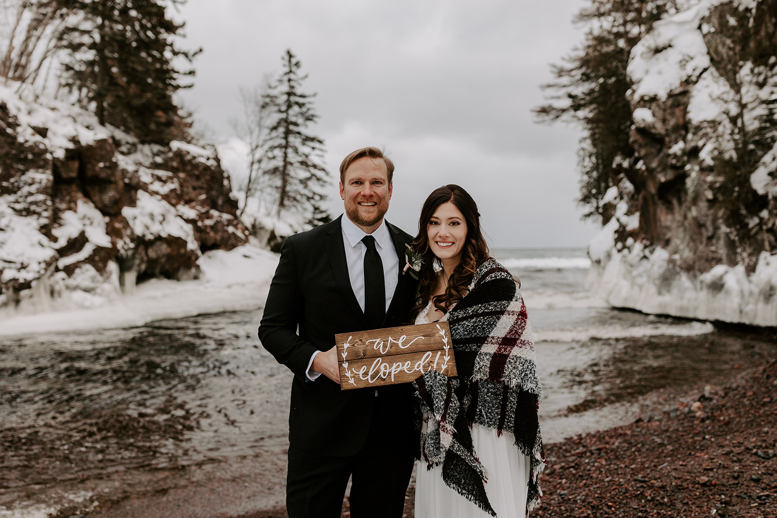 How to Elope in Minnesota \\ 2023 Guide on Planning Your Elopement in ...