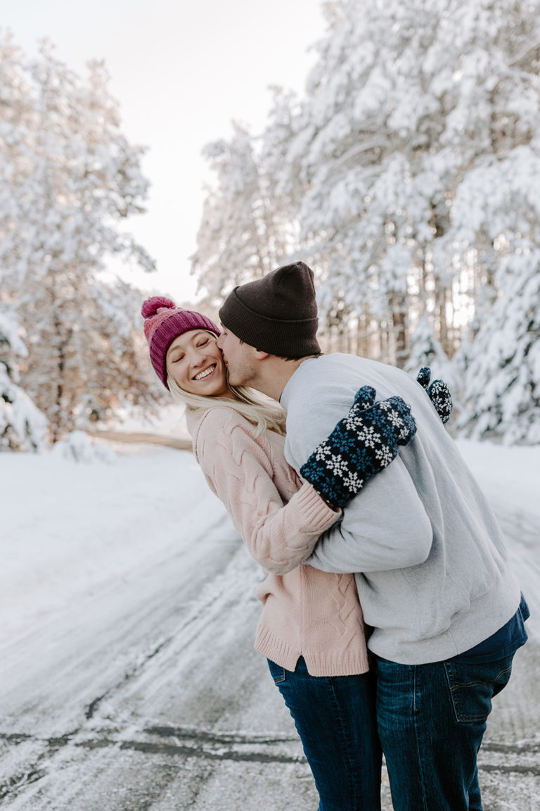 Square Lake Park Couples Photos - Samantha Burke Photography