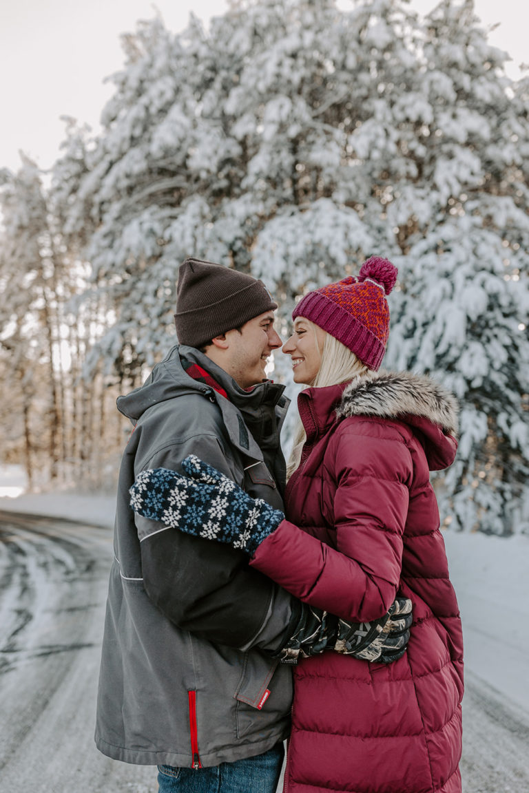 Square Lake Park Couples Photos - Samantha Burke Photography