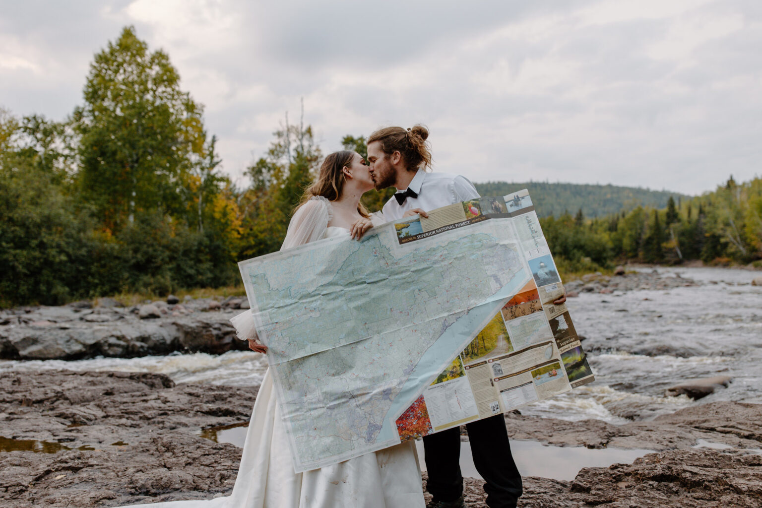 How to Elope on Black Beach in Minnesota - Samantha Burke Photography