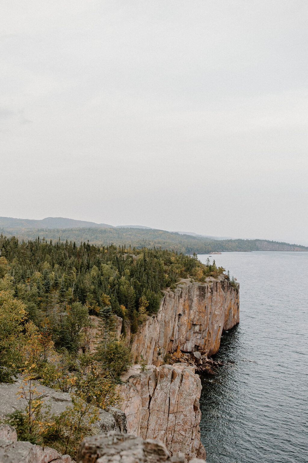 How to Elope at Palisade Head in Northern Minnesota - Samantha Burke ...